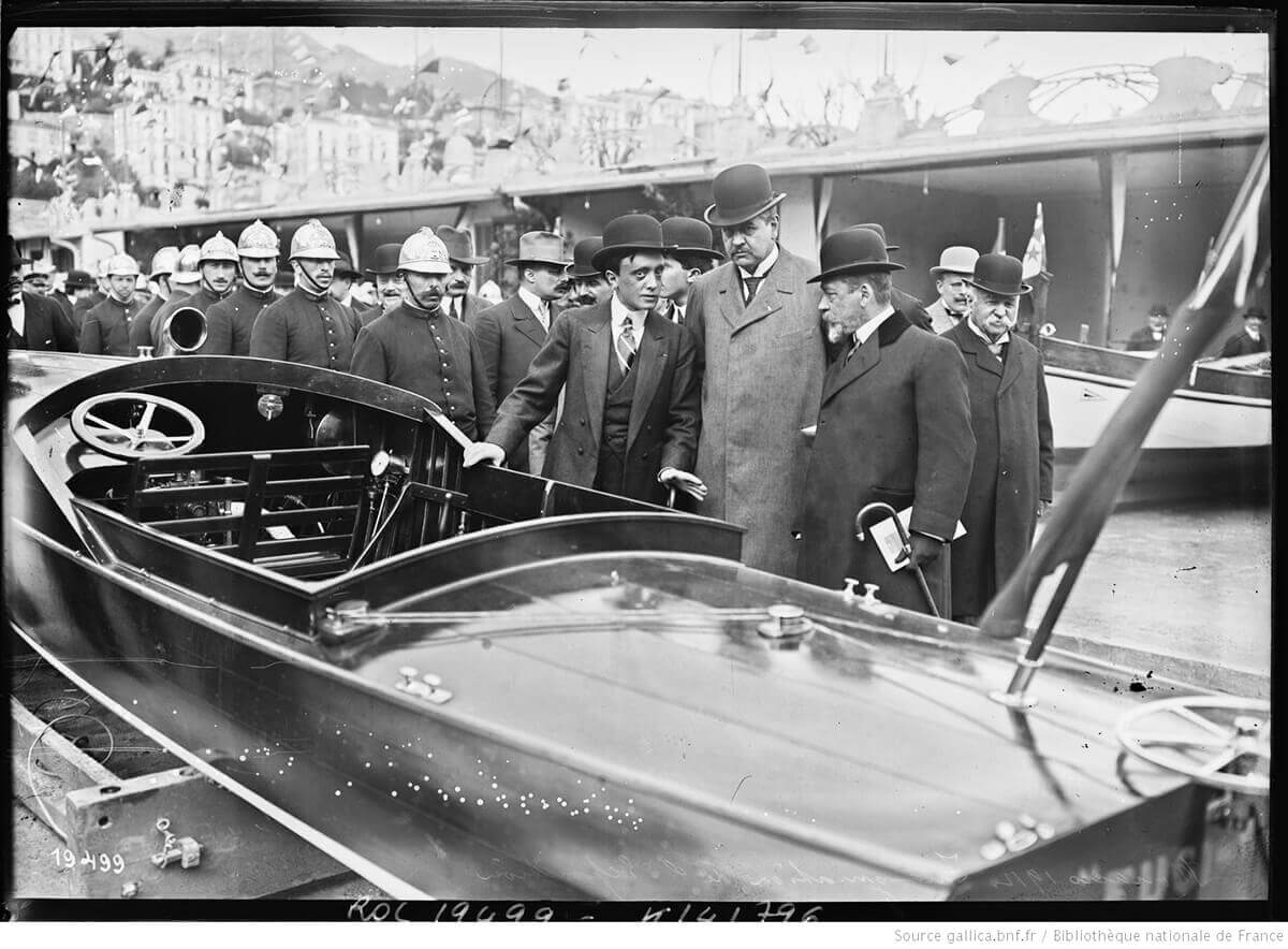 Le prince Louis II de Monaco inaugure l'exposition 1912